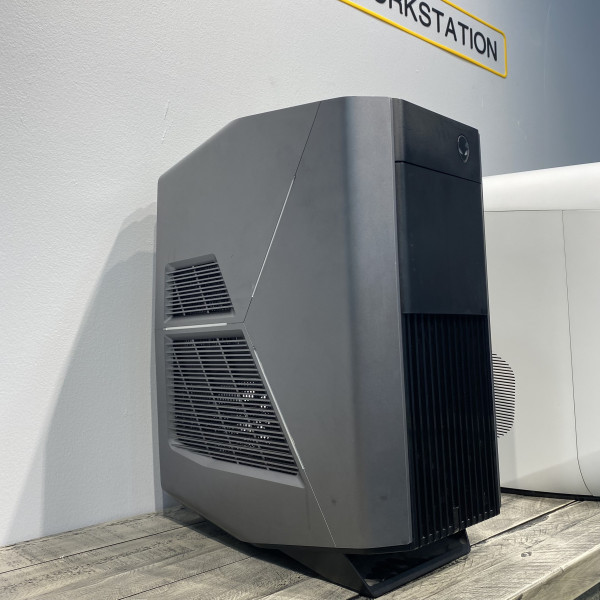 Dell Alienware R8 Gaming desktop USED | Khóa Vàng