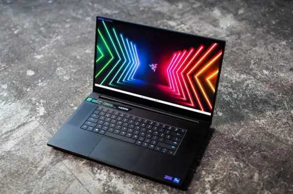Laptop gaming RAZER BLADE 17 i7-12800H | Giá tốt - Trả góp 0%