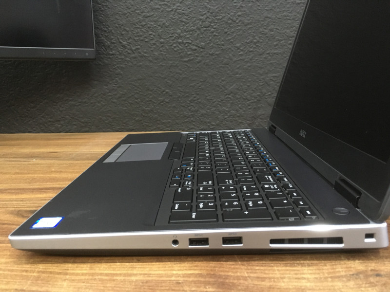 Bán Dell Precision 7540 i7 9850H 32G 512g Quadro RTX 3000 Xách Tay USA