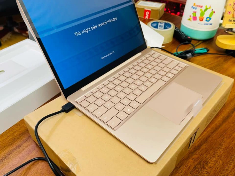 Surface Laptop GO Ice Blue Core i5 8g 128g new fullbox