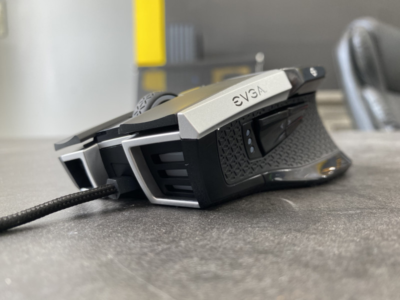 chuột gaming có dây EVGA X17 chính hãng - Khóa Vàng